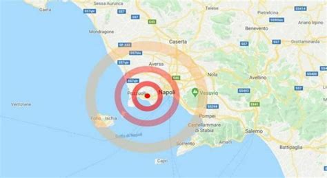 Terremoto A Napoli Oggi Nuovo Sciame Sismico Ai Campi Flegrei