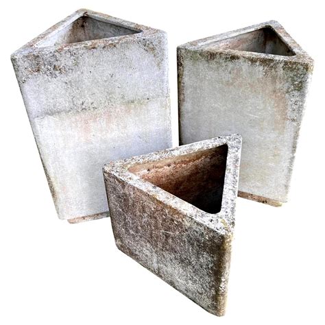 Set Of 3 Triangular Planters By Willy Guhl 1960s Switzerland For Sale