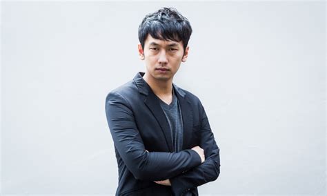 湯浅卓が消えた理由は現在の年収に関係が？経歴が天才的！結婚や子供はいるの？ エンタメ調査隊