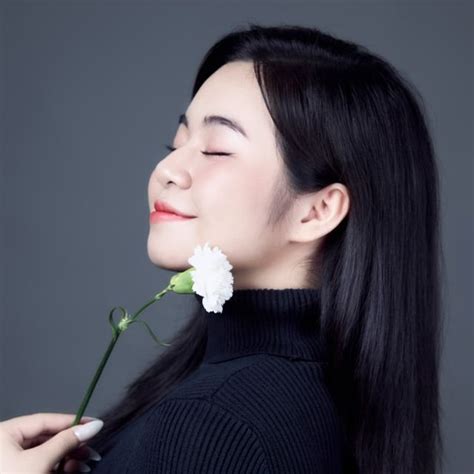 ‎𝓕𝓪𝓲𝓻𝔂 𝓛𝓪𝓾 ฅ•ﻌ•ฅ 𝚃𝚊𝚞𝚛𝚞𝚜 𝚐𝚒𝚛𝚕 ‎ Lautuonghan • Threads Say More