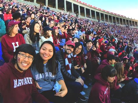 Sinh Viên Việt Nam Tại Harvard Câu Chuyện 430 Sáng Làm Harvard Có Vẻ