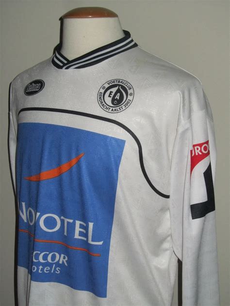 Eendracht Aalst 2004 05 Home Kit