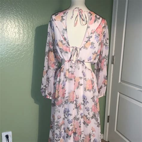 Topshop Dresses Gorgeous Floral Cutout Dress Poshmark