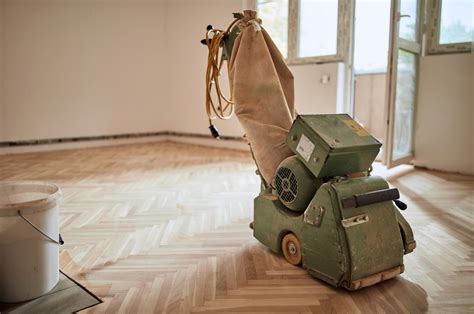Rénover un parquet ancien les conseils et étapes à suivre