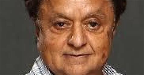 찰리와 초콜릿 공장 속 그 많은 움파룸파는 딥 로이 한 사람이었다