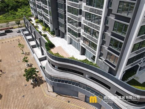 鄰近蝴蝶谷大馬路之土地 Si1地段建築工程進度及概況 【項目工作內容】本項目為澳門鄰近蝴蝶谷大馬路之土地石排灣工業區si1地段住宅興建，本公司