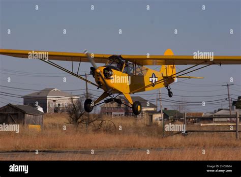 Piper Cub Military Hi Res Stock Photography And Images Alamy