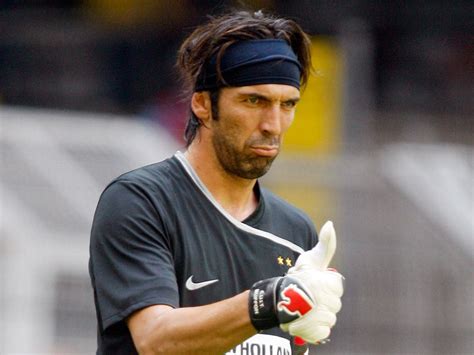 Foot2monde Juventus Buffon Non Inscrit Pour Les Poules De Leuropa Ligue