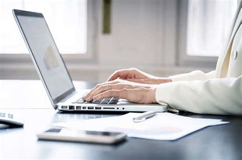 5 Top Vanguard Retirement Funds To Buy In Your 401k For 2025