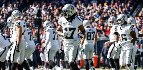 3 Nfl Player Prop Bets For Monday Night Football Week 8 Raiders At