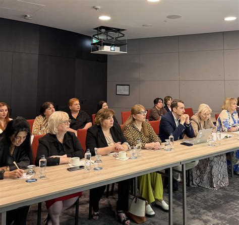 ქალები ქალები მომავლისთვის Women For Tomorrow