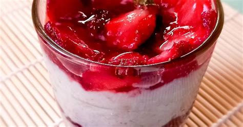 Resep Overnight Strawberry Oat Oleh Sofia Yogi Cookpad