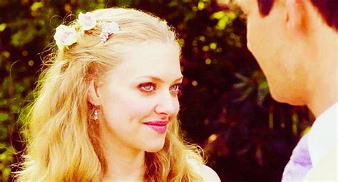 Amanda Seyfried Blonde Hair  Wiffle