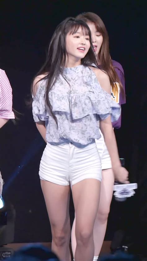 180616 오마이걸 유아 직캠레전드