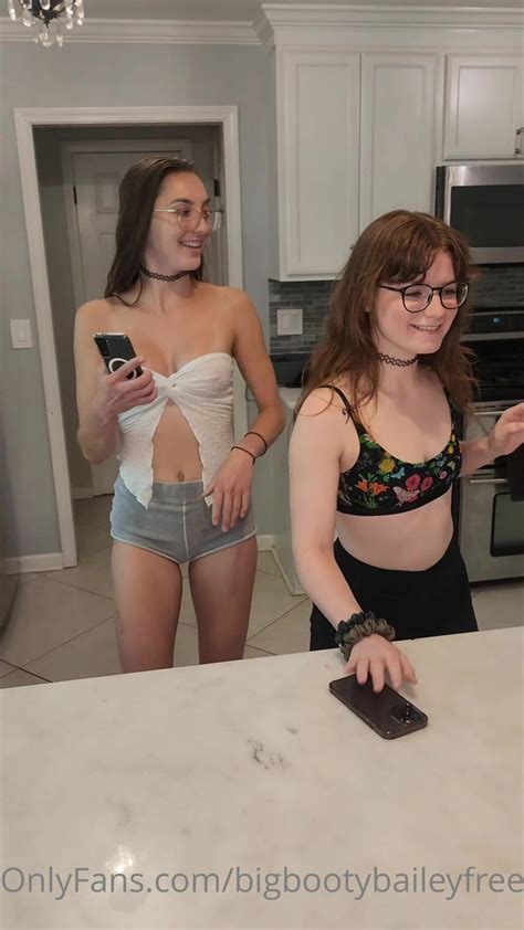 Bigbootybailey Bgg Threesome Sex Camwhores