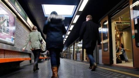 Campagne De La Csc Pour Sensibiliser Aux Causes Des Retards à La Stib Rtbf Actus