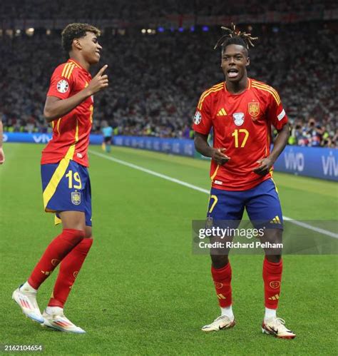 27045 Lamine Yamal Photos And High Res Pictures Getty Images