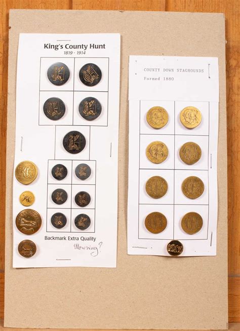 Lot 417 Irish Hunt Buttons