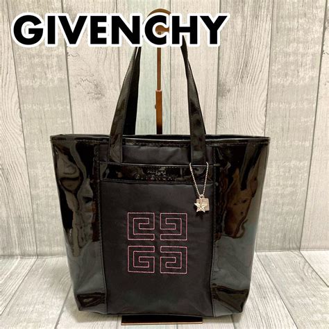希少 Givenchy ノベルティ トートバッグ ナイロン×エナメル 刺繍ロゴ メルカリ