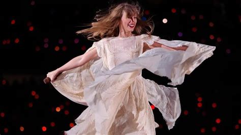 Lirik Lagu August Taylor Swift Lengkap Arti Dan Maknanya Hot