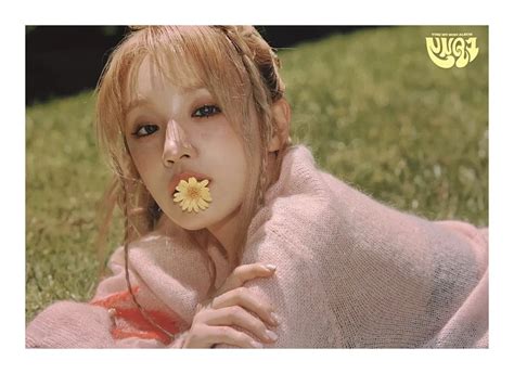 Yuqi 1st Mini Album Yuq1 Special Ver Official Poster Photo Concep