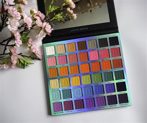 Beauty Bay EYN Bright Matte 42 Colour Palette review - A Woman's Confidence