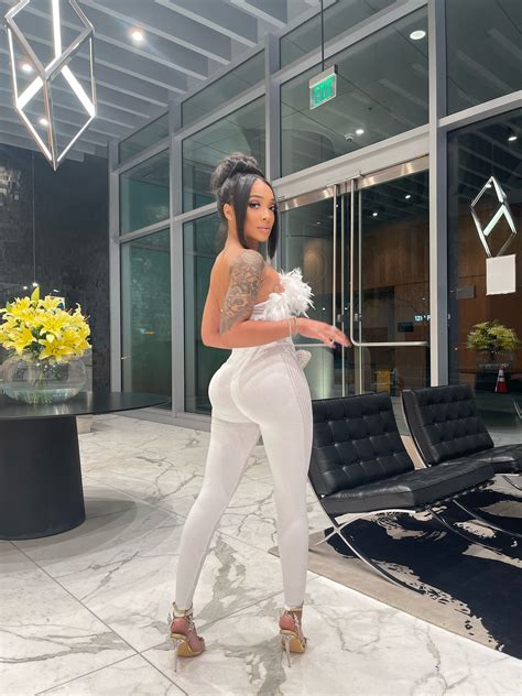 Levy Bottom Laced Kat