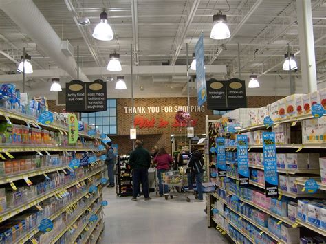 Old Pick N Save Grocery Store Located On 25th Street In S Flickr