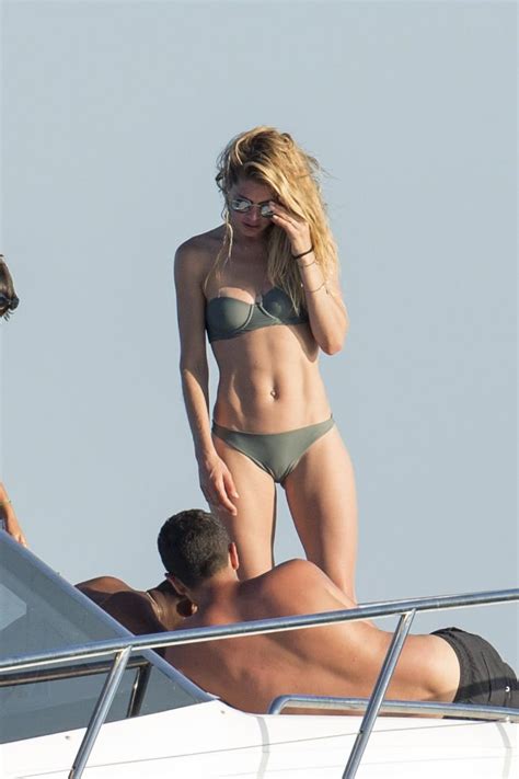 Doutzen Kroes Sexy 68 Photos Thefappening