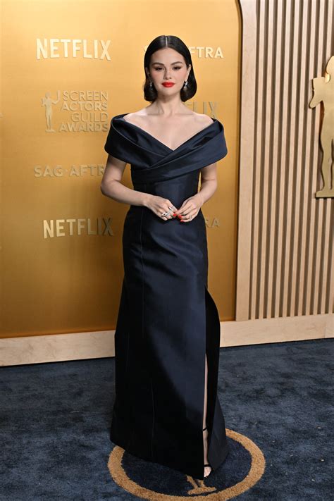 Selena Gomez: il cambiamento ai SAG Awards 2025 | Amica
