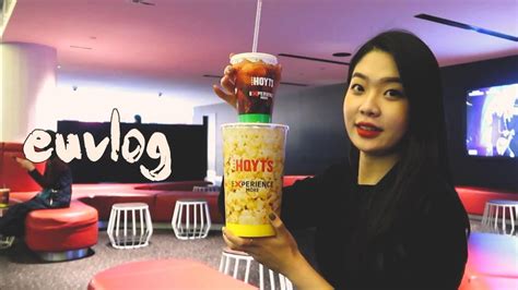 Vlog 워홀 브이로그｜나의 소중한 휴일 일상🍿 Ft 알라딘🧞‍♂️｜euvlog이유로그 Youtube