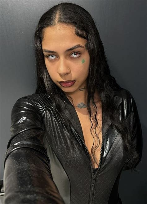 Pin By Tripsy 💫🫨 On Top Model Inspo 😎 Model Inspo Hair Styles Women