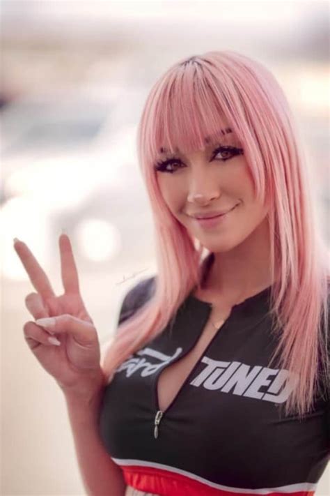 Successful Instagrammer And Cosplay Gamer Mercurial Mouse Shares How To Create Content People