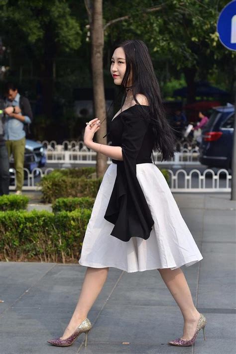 馬在鬆軟的土地上易失蹄，人在甜言蜜語中易摔跤 每日頭條