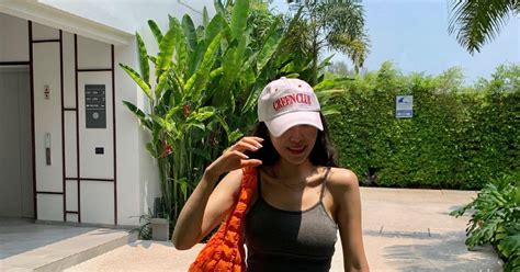 박성광♥ 이솔이 탱크톱에 핫팬츠작은데 볼륨감 넘치는 몸매 어떻게 한거야