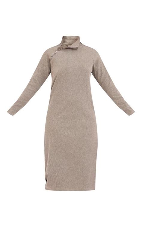 Сукня від Plt — ціна 520 грн у каталозі Сукні міді Купити жіночі речі за доступною ціною на Шафі