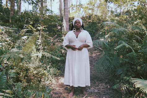 Danielle Ponder Shares New Song Roll The Credits