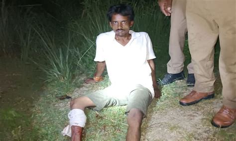 Police Encounter In Azamgarh Father Murder Accused Son Injured Amar
