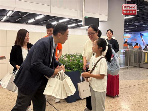 楊潤雄稱旅客普遍對動卧列車意見正面 可更好利用時間 Rthk