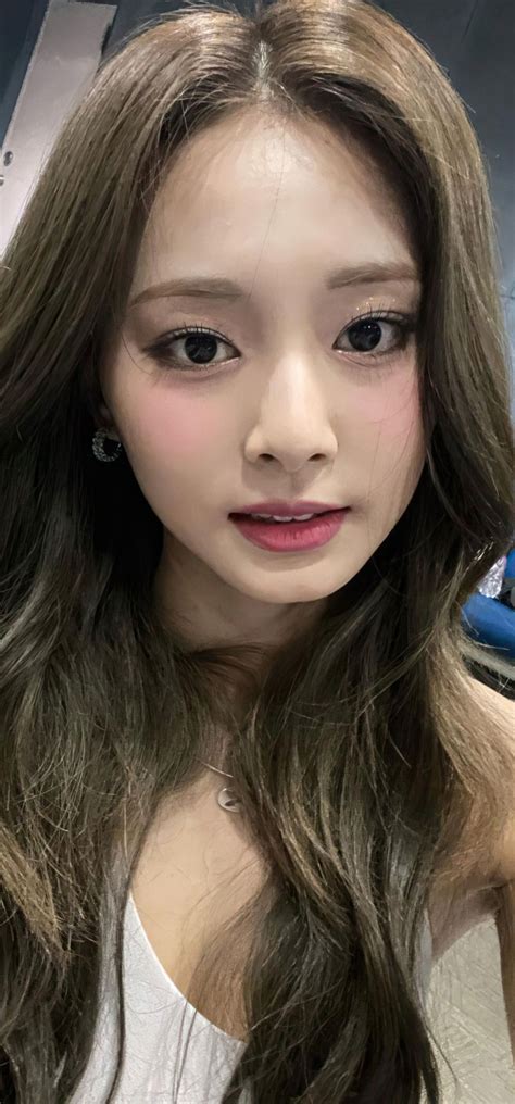 Tzuyu Wallpaper