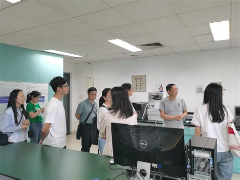 江南大学老师一行来我中心交流考察