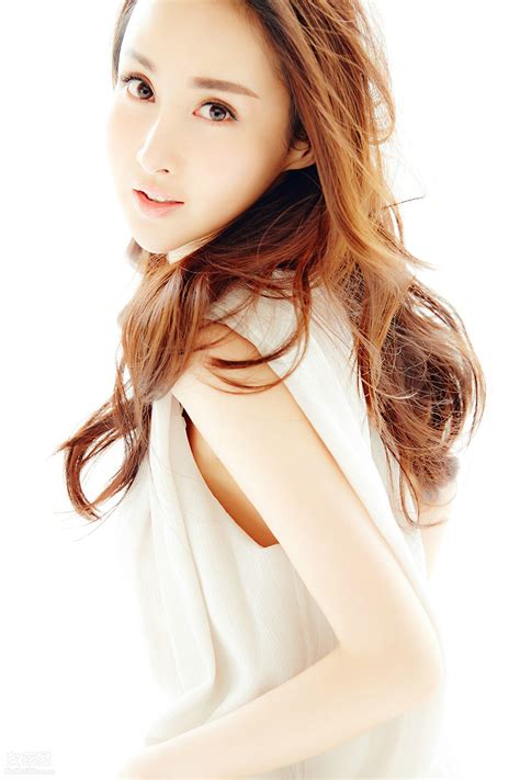 Xiaohui Yus Instagram Twitter And Facebook On Idcrawl