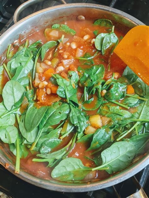 Simple Plant Based Tomato And White Bean Vegetable Soup Plants Rule