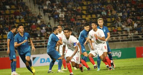 ကိုယ့်ဂိုးကိုယ် ပြန်သွင်း ကာ ထိုင်းနိုင်ငံ အသင်းကို ခွက်ထိုးခွက်လန် ရှုံးနိမ့်ခဲ့တဲ့ မြန်မာအသင်း