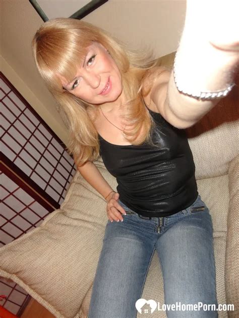 Hot Milf Flashes Her Titty While On Camera 13 Pics Xhamster