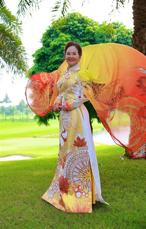 Doanh Nhân Nguyễn Bích áp Lực Khi Làm Ban Giám Khảo Cuộc Thi Người Mẫu