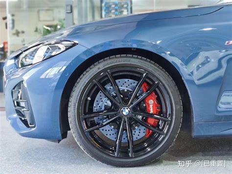 宝马新4系 升级brembo六活塞配 380打孔高碳碟！ 知乎