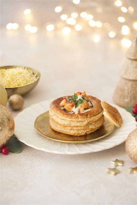 Recette vol au vent au homard et gruyère Marie Claire