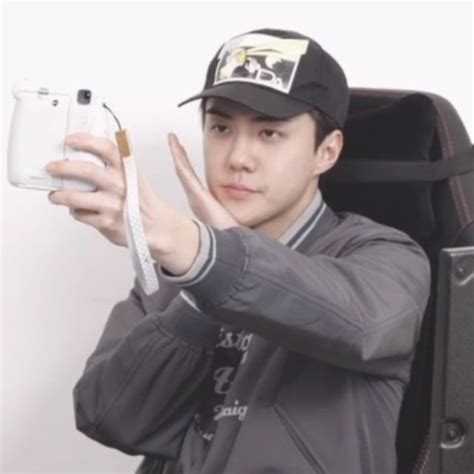 Pin av fairyhyunee på exo