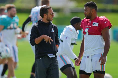 Tua Tagovailoa Shows Appreciation For Mike Mcdaniels Captain Selection